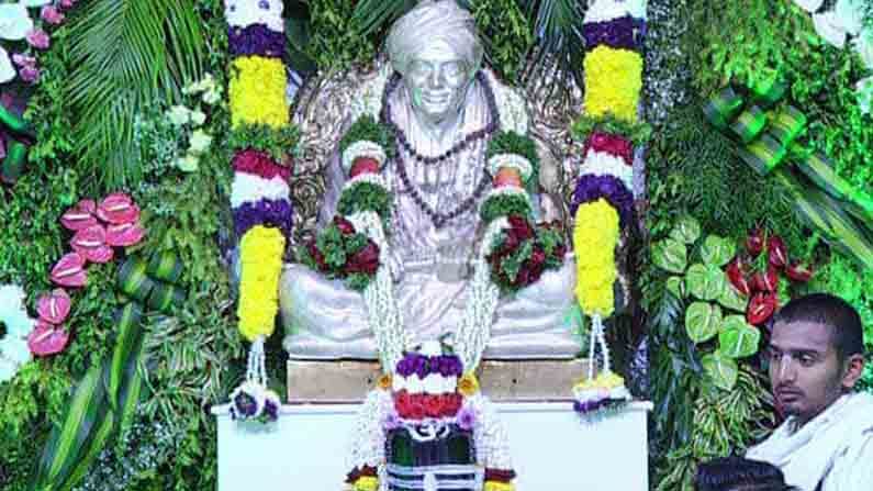 ಶ್ರೀ ಶ್ರೀ ಶ್ರೀ ಶಿವಕುಮಾರ ಸ್ವಾಮೀಜಿಯವರ ದ್ವಿತೀಯ ಪುಣ್ಯಸ್ಮರಣೆ Photos ...
