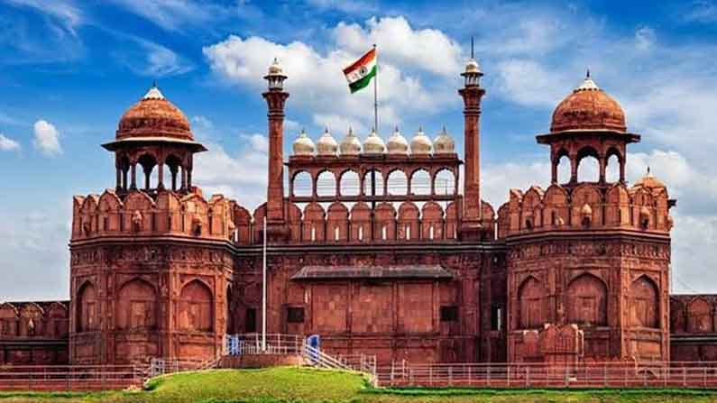 ಆಗಸ್ಟ್ 15 ಕೆಂಪುಕೋಟೆಯಿಂದ ಪ್ರಧಾನಿ ಭಾಷಣ ಮಾಡುವುದೇಕೆ? ಮೊಘಲರು ಕಟ್ಟಿಸಿದ ಕೋಟೆಯ ...