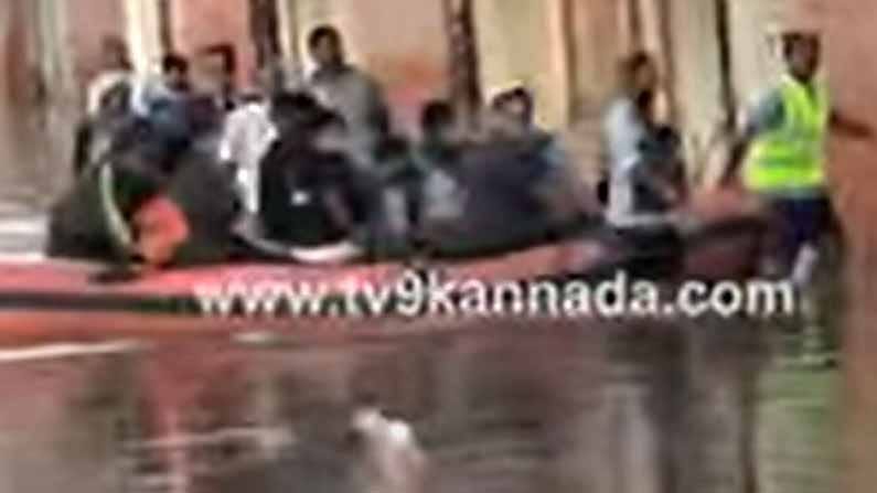 ಯಲಹಂಕದ ಅಪಾರ್ಟ್ ಮೆಂಟೊಂದರ ನಿವಾಸಿಗಳಿಗೆ ಪುಕ್ಕಟೆ ಜಲವಿಹಾರದ ಅವಕಾಶ ಸಿಕ್ಕಿದೆ ...