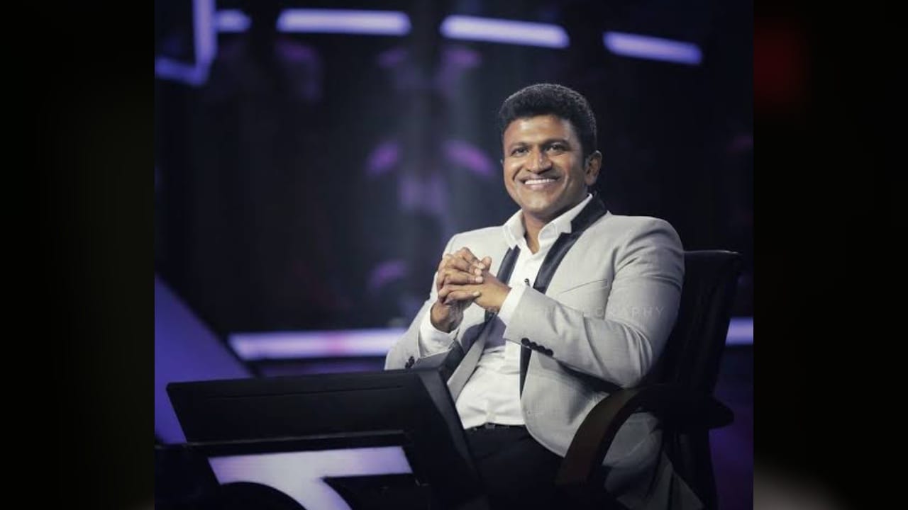 James Movie Release Highlights: ‘ಜೇಮ್ಸ್’ ಇಷ್ಟಪಷ್ಟ ಫ್ಯಾನ್ಸ್; ಅಪ್ಪು ಸಮಾಧಿ ...