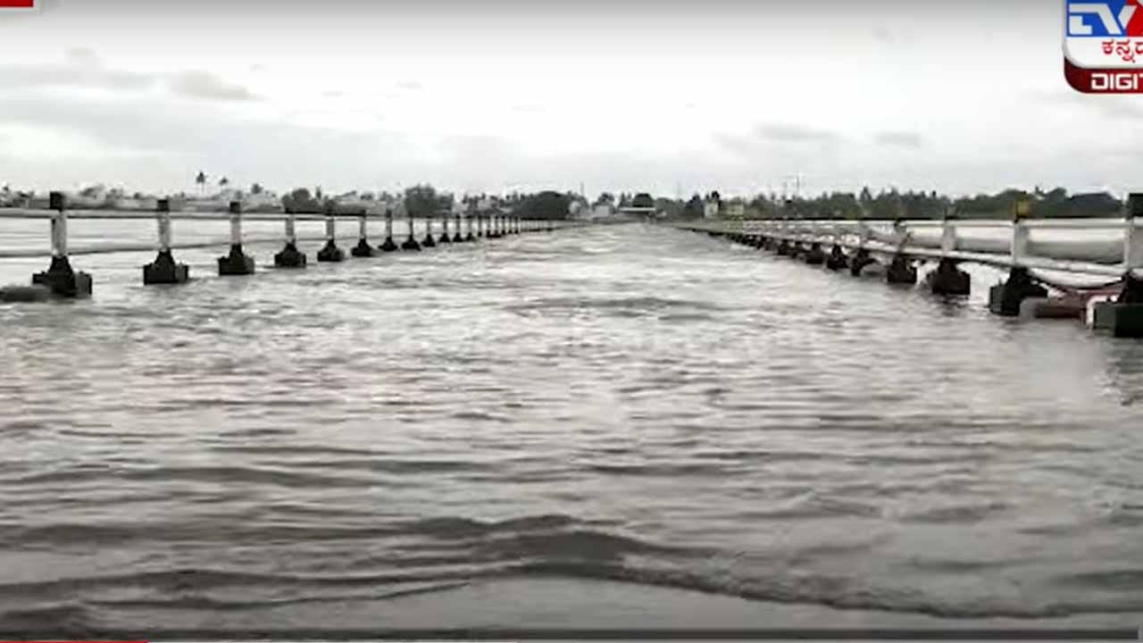 ತುಂಗಭದ್ರಾ ಡ್ಯಾಂನಿಂದ ನೀರು ರಿಲೀಸ್: ಚಿಕ್ಜಜಂತ್ಕಲ್-ಕಂಪ್ಲಿ ಸೇತುವೆ ನೀರಲ್ಲಿ ...
