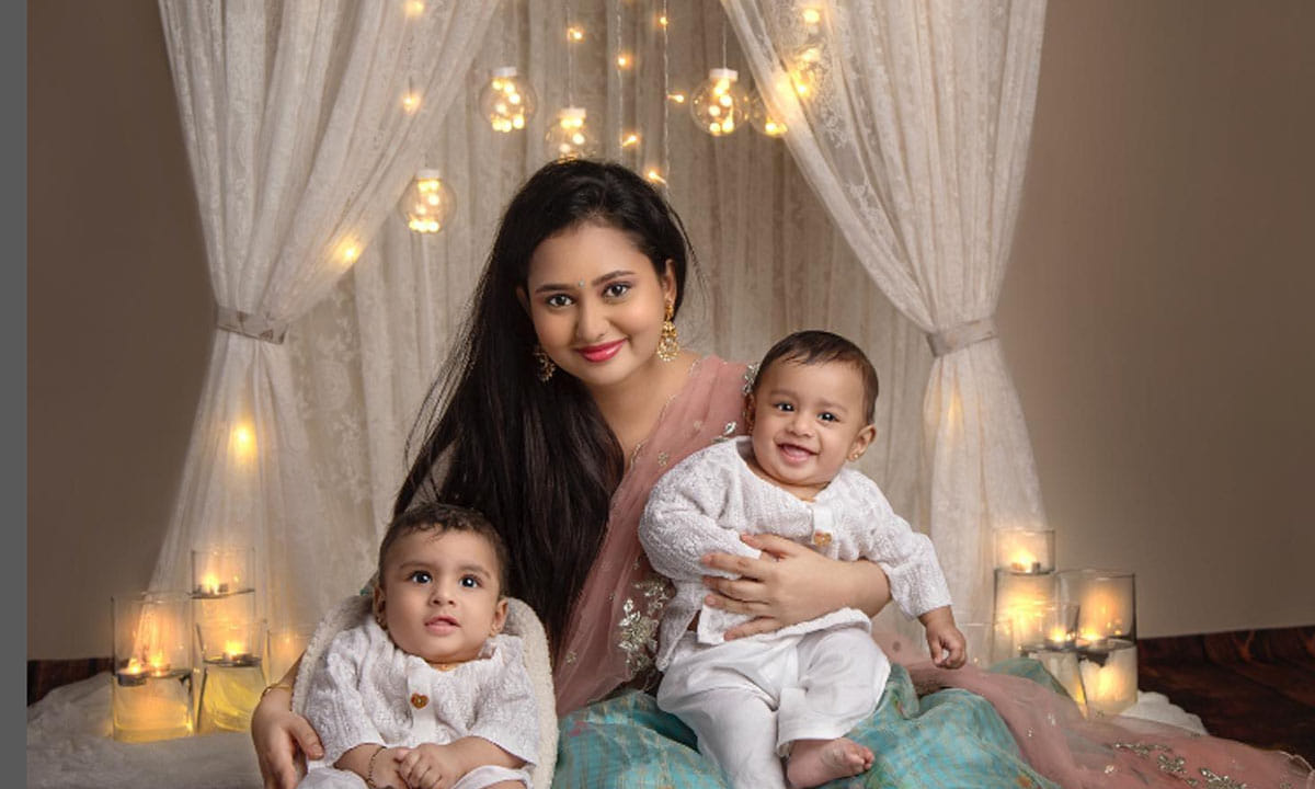 ಅದ್ದೂರಿಯಾಗಿ ನಡೆಯಿತು ನಾಮಕರಣ ಶಾಸ್ತ್ರ; ಅವಳಿ ಮಕ್ಕಳ ಹೆಸರು ರಿವೀಲ್ ಮಾಡಿದ ನಟಿ ...