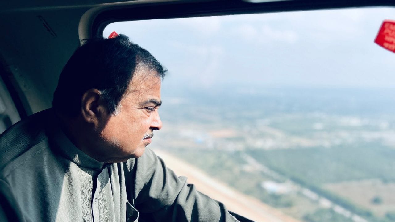 Nitin Gadkari: ಬೆಂಗಳೂರು- ಚೆನ್ನೈ ಎಕ್ಸ್ ಪ್ರೆಸ್ ವೇ ವೈಮಾನಿಕ ಪರಿಶೀಲನೆ ನಡೆಸಿದ ...