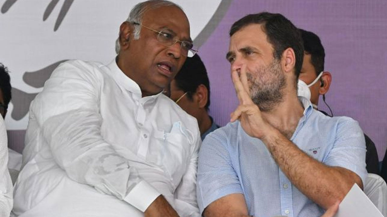 ರಾಹುಲ್ ಗಾಂಧಿ ಕ್ಷಮೆಯಾಚಿಸುವ ಪ್ರಶ್ನೆಯೇ ಇಲ್ಲ: ಮಲ್ಲಿಕಾರ್ಜುನ ಖರ್ಗೆ | There is ... ರಾಹುಲ್ ಗಾಂಧಿ ಕ್ಷಮೆಯಾಚಿಸುವ ಪ್ರಶ್ನೆಯೇ ಇಲ್ಲ: ಮಲ್ಲಿಕಾರ್ಜುನ ಖರ್ಗೆ | There is ...