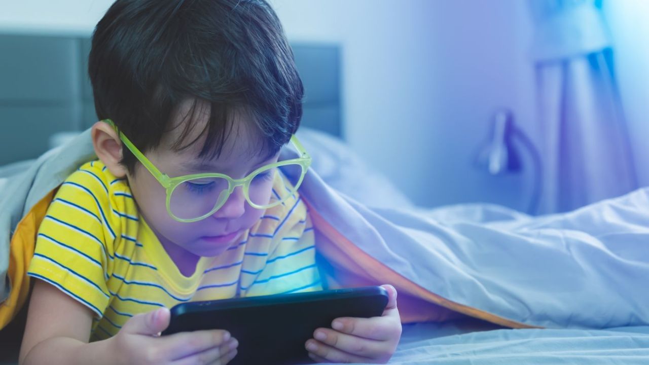 Unhealthy Screen Time: ಮಕ್ಕಳ ಅತಿಯಾದ ಡಿಜಿಟಲ್ ಸಾಧನ ಬಳಕೆಯಿಂದ ಆಗುವ ...