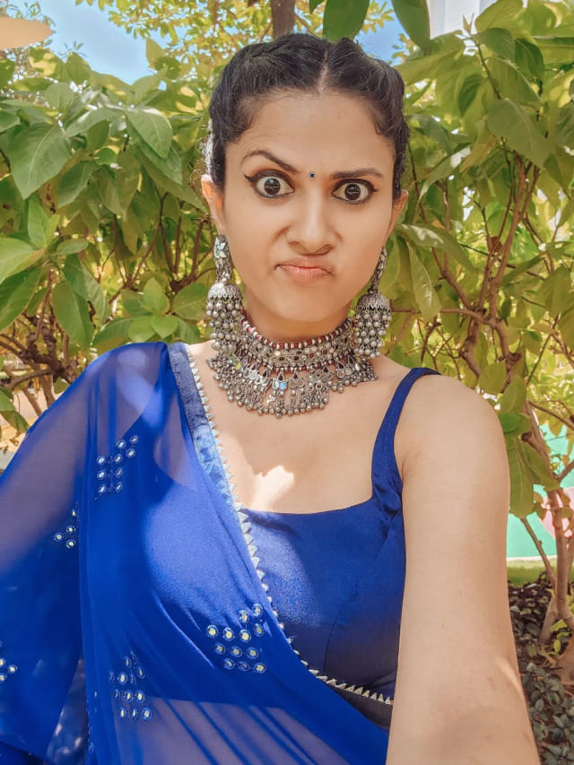 ಸೀರೆ ಧರಿಸಿ ಬಗೆಬಗೆಯ ಎಕ್ಸ್ ಪ್ರೆಷನ್ ನೀಡಿದ ಡೈಸಿ ಬೋಪಣ್ಣ – TV9 Kannada ...