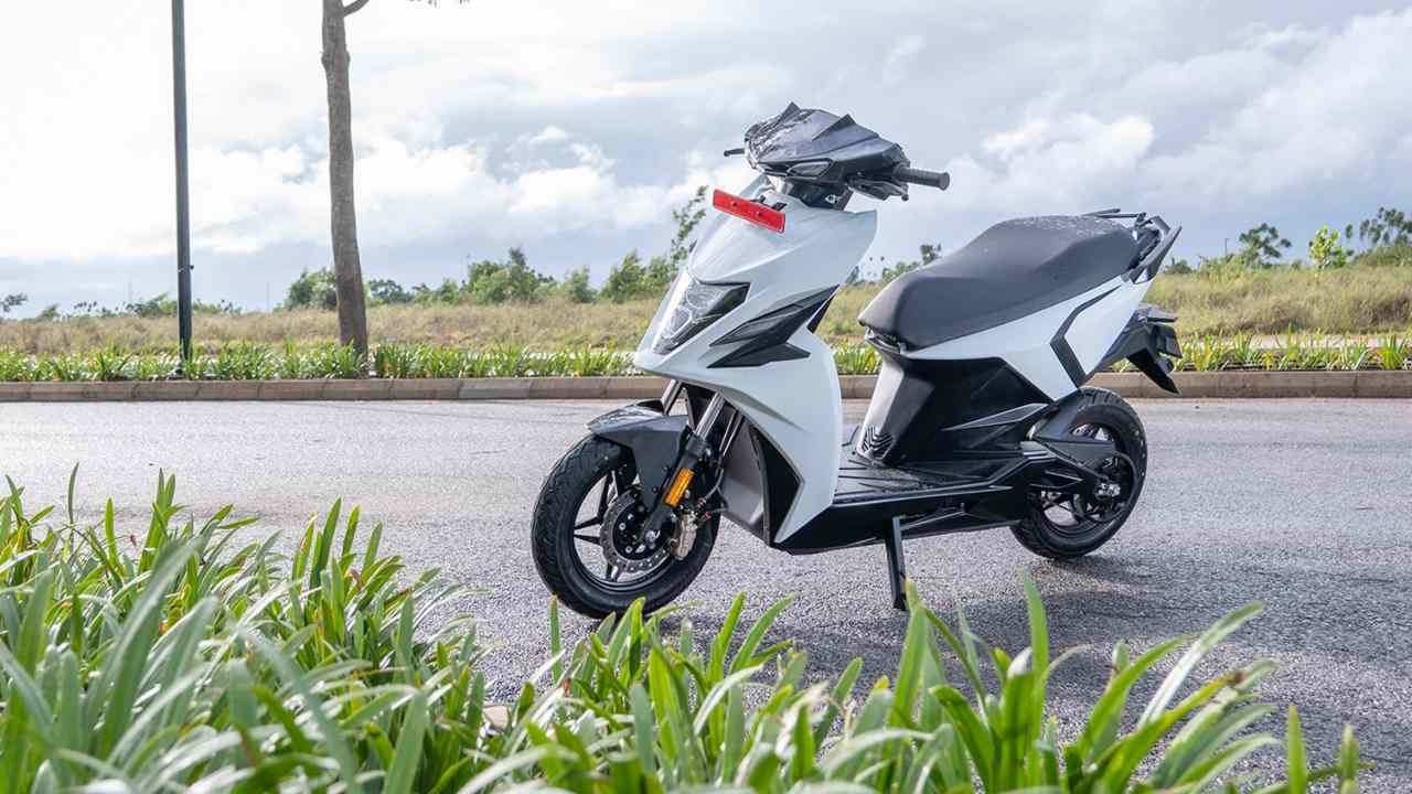 ಭರ್ಜರಿ ಮೈಲೇಜ್ ನೀಡುವ ಸಿಂಪಲ್ ಒನ್ ಎಲೆಕ್ಟ್ರಿಕ್ ಸ್ಕೂಟರ್ ಬಿಡುಗಡೆ - Kannada ...