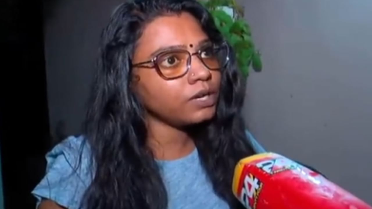 ನ್ಯೂಸ್ ಕ್ಲಿಕ್ ನ ಮಾಜಿ ಸಿಬ್ಬಂದಿಯ ಕೇರಳದಲ್ಲಿರುವ ಮನೆ ಮೇಲೆ ದೆಹಲಿ ಪೊಲೀಸ್ ದಾಳಿ ...