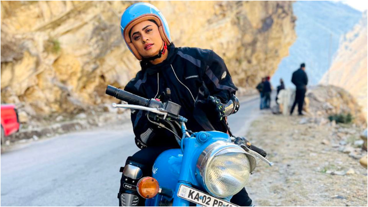 ‘ಪಾರು ಪಾರ್ವತಿ’ ಚಿತ್ರಕ್ಕೆ ಸಿಕ್ಕ ಪ್ರತಿಕ್ರಿಯೆ ಕಂಡು ಬಿಗ್ ಬಾಸ್ ಬೆಡಗಿ ದೀಪಿಕಾ ದಾಸ್ ಖುಷ್ - Kannada News ...